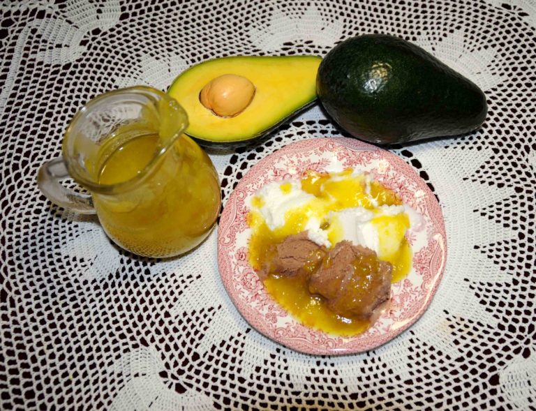 Σιρόπι αβοκάντο – ήπια και ξεχωριστή γλυκιά πρόταση