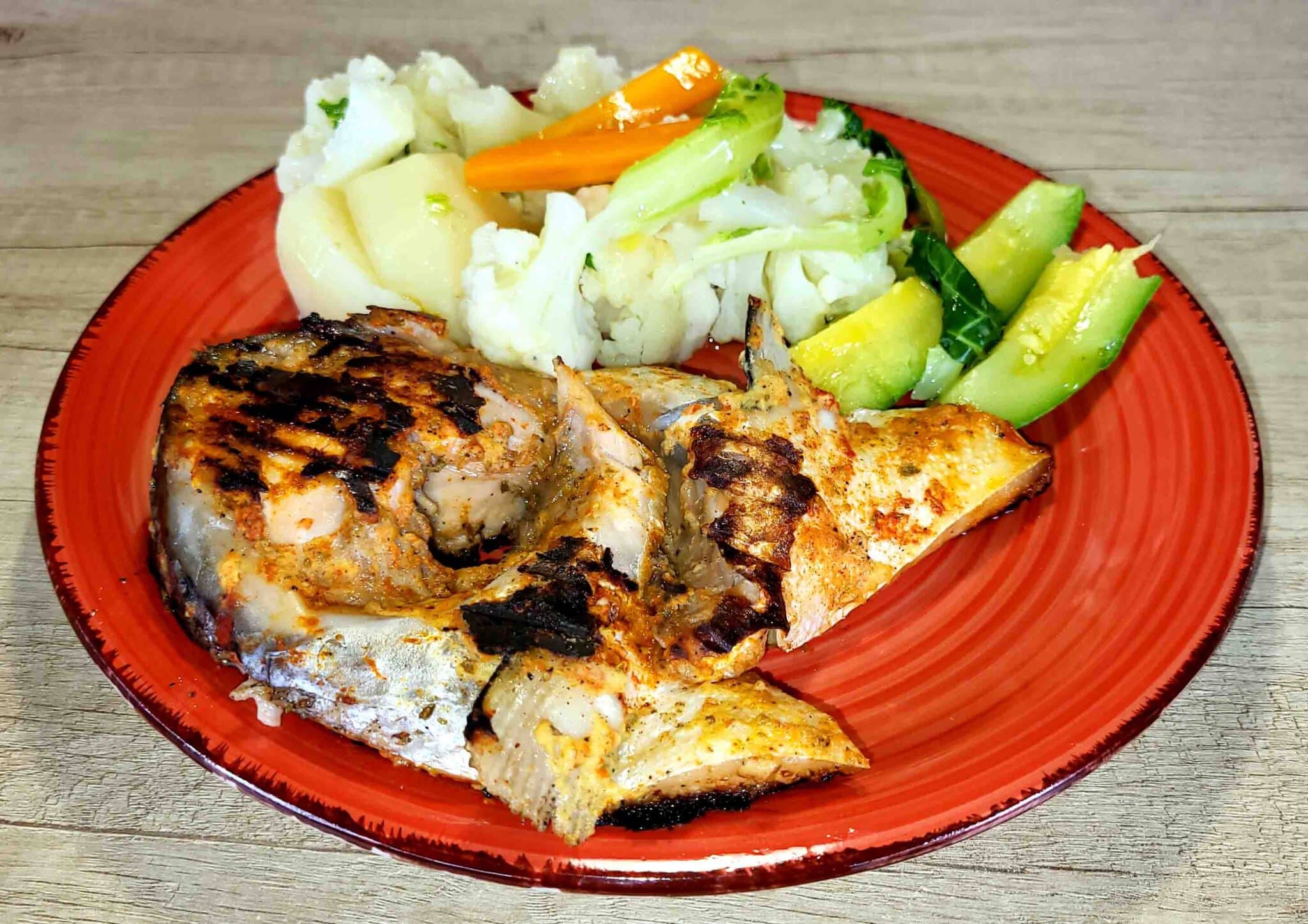 Σολομός ψητός στο σχαροτήγανο με βραστά λαχανικά - Της Κατερινας οι ...