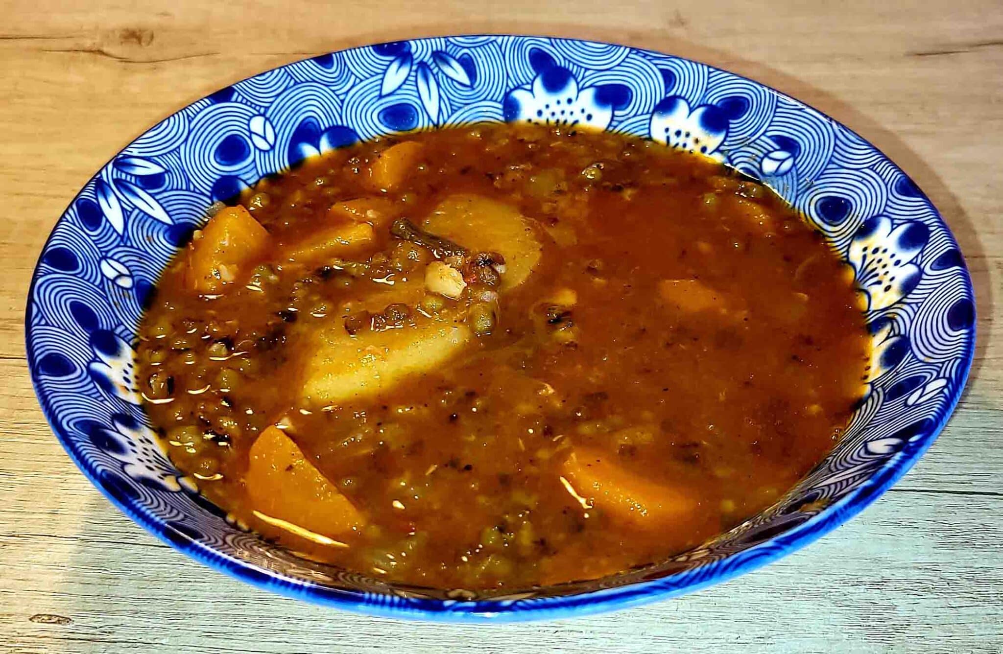 Φασόλια ροβίτσες με πατάτες - Της Κατερινας οι συνταγες